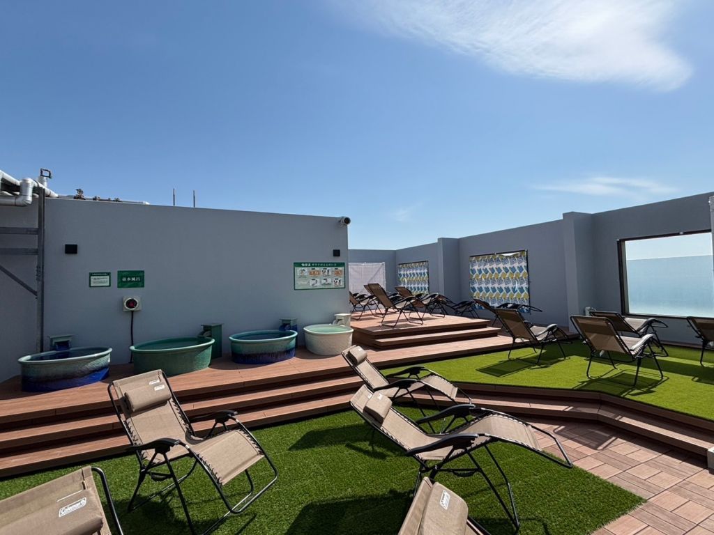極楽湯グループ初のルーフトップ天空サウナが東京都府中市にOPEN！|RAKU SPA Station 府中｜温泉特集